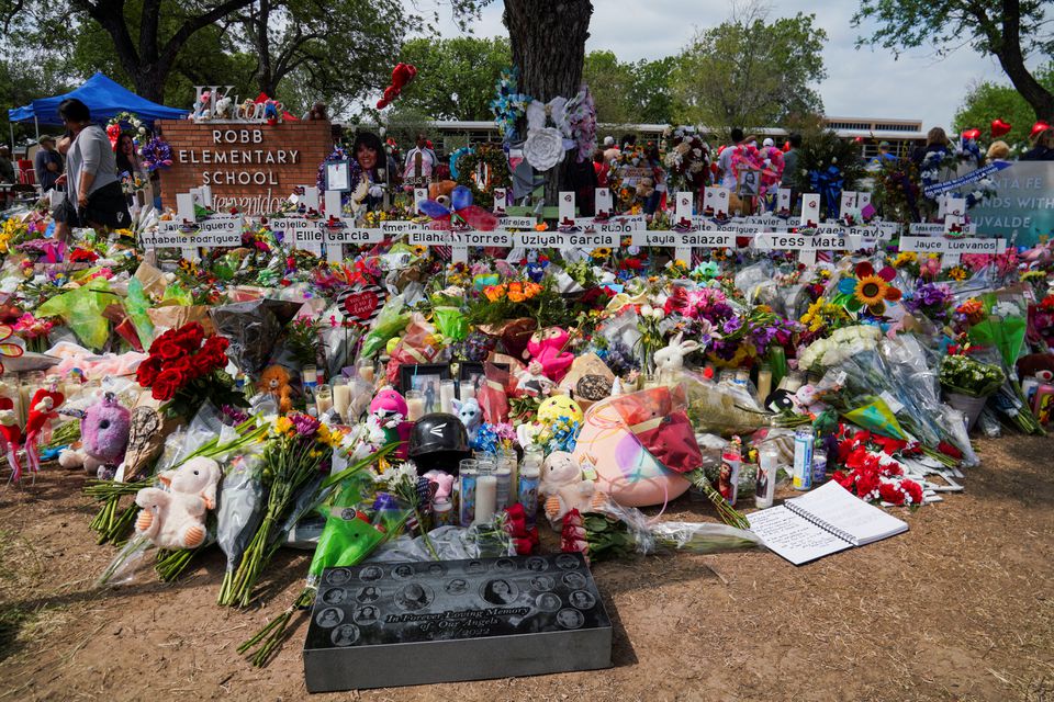 Gloves Off as Politicians Attack Each Other on Guns After Texas School ...